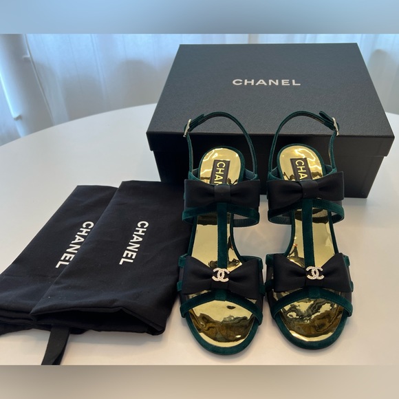 CHANEL | Shoes | Authentic Brand New Chanel Sandel With Super Cute Bows ...